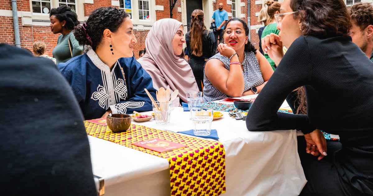 Campus Connection Dinner: ‘Niet om te lachen! - VOX-POP - Universiteit van Amsterdam